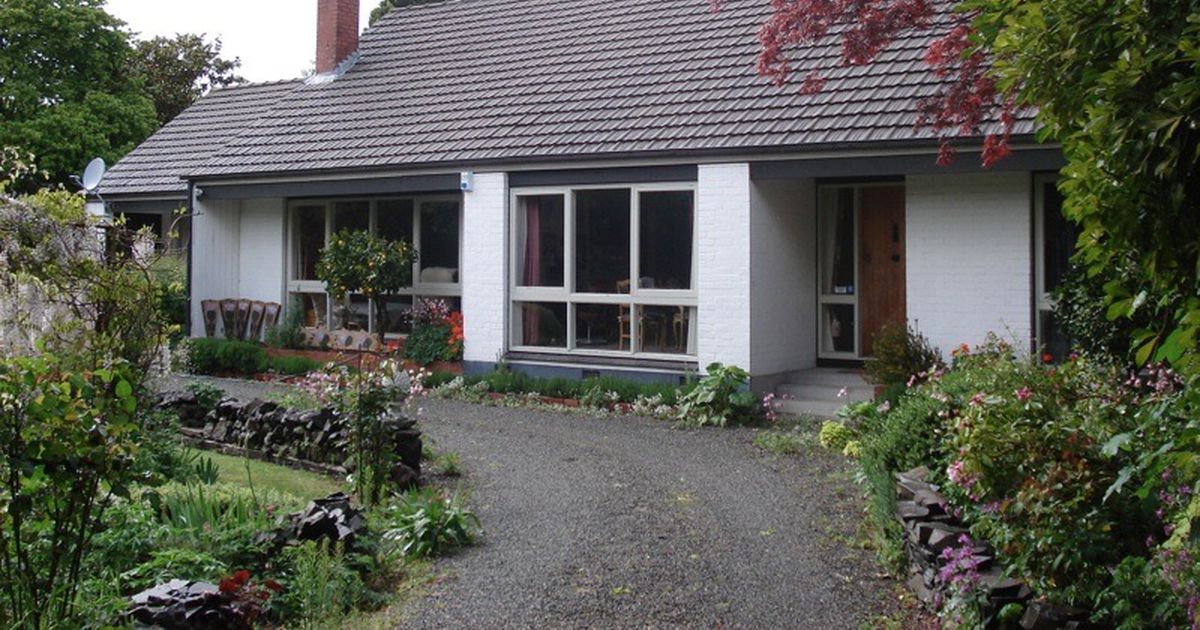 30 Bryndwr Road | Christchurch Modern